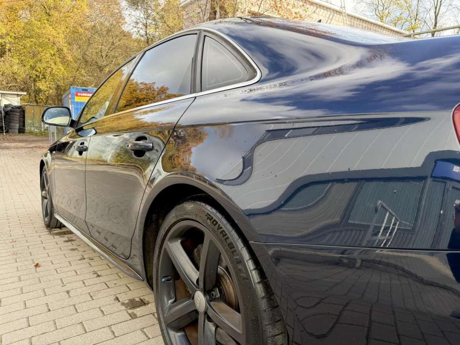Zils Audi A4 2010 Viļņa, ar dzinēja tilpumu 0.00 L un nobraukumu 249 tūkst. km par 5500 €, foto 12 vietnē AUTOMOTO.COM.LV