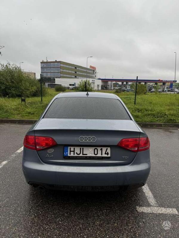 Blue Audi A4 2011 in Vilnius, with an engine capacity of 1.97 L and mileage of 310 thousand km for 3700 €, photo 4 on AUTOMOTO.COM.LV