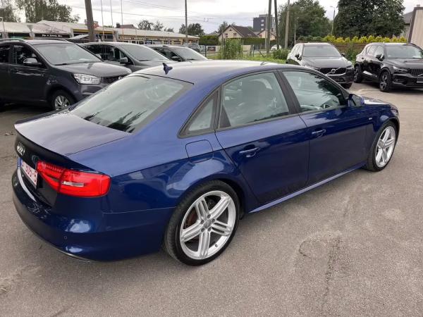 Blue Audi A4 2012 in Riga, with an engine capacity of 2.00 L and mileage of 257 thousand km for 10750 €, photo 4 on AUTOMOTO.COM.LV