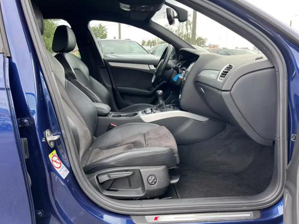 Blue Audi A4 2012 in Riga, with an engine capacity of 2.00 L and mileage of 257 thousand km for 10750 €, photo 10 on AUTOMOTO.COM.LV