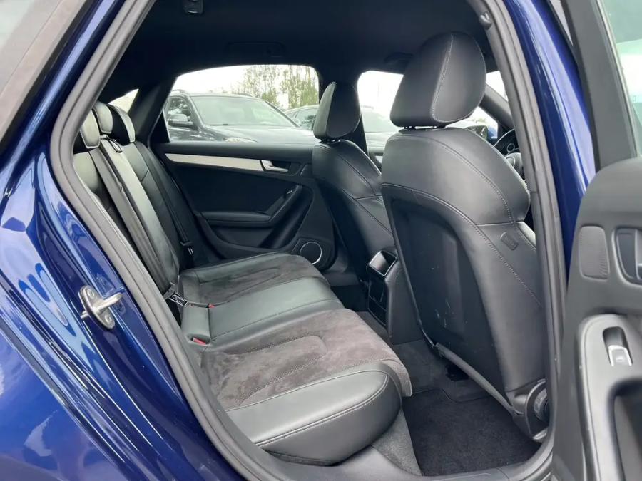 Blue Audi A4 2012 in Riga, with an engine capacity of 2.00 L and mileage of 257 thousand km for 10750 €, photo 12 on AUTOMOTO.COM.LV