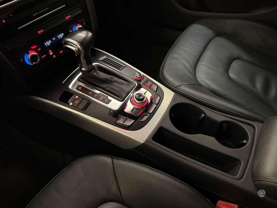 Zils Audi A4 2012 Marijampole, ar dzinēja tilpumu 2.97 L un nobraukumu 367 tūkst. km par 7450 €, foto 11 vietnē AUTOMOTO.COM.LV