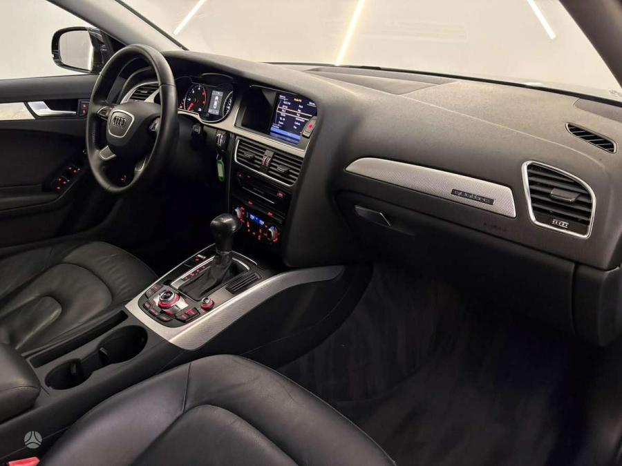 Zils Audi A4 2012 Marijampole, ar dzinēja tilpumu 2.97 L un nobraukumu 367 tūkst. km par 7450 €, foto 15 vietnē AUTOMOTO.COM.LV