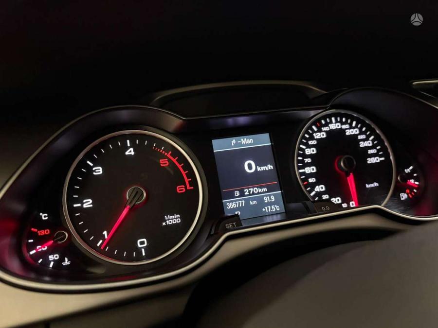 Zils Audi A4 2012 Marijampole, ar dzinēja tilpumu 2.97 L un nobraukumu 367 tūkst. km par 7450 €, foto 18 vietnē AUTOMOTO.COM.LV