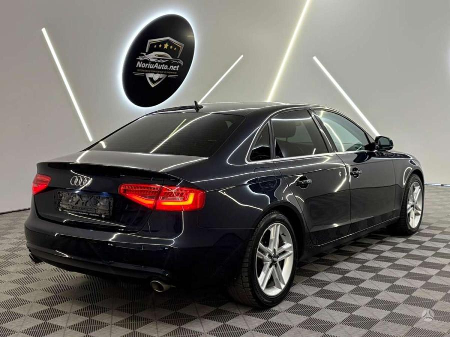Zils Audi A4 2012 Marijampole, ar dzinēja tilpumu 2.97 L un nobraukumu 367 tūkst. km par 7450 €, foto 33 vietnē AUTOMOTO.COM.LV