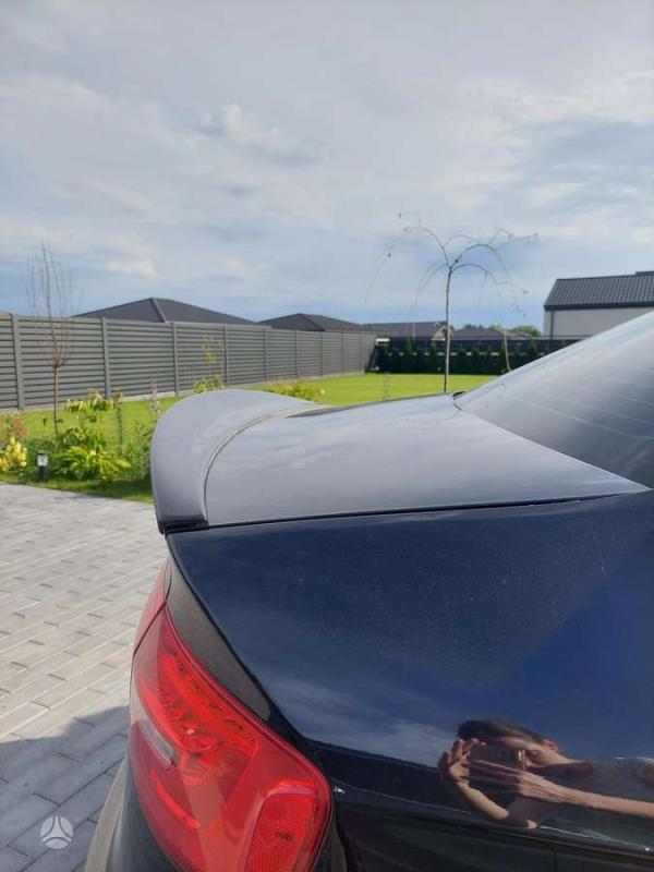 Blue Audi A4 2014 in Vilnius, with an engine capacity of 1.98 L and mileage of 185 thousand km for 9600 €, photo 4 on AUTOMOTO.COM.LV