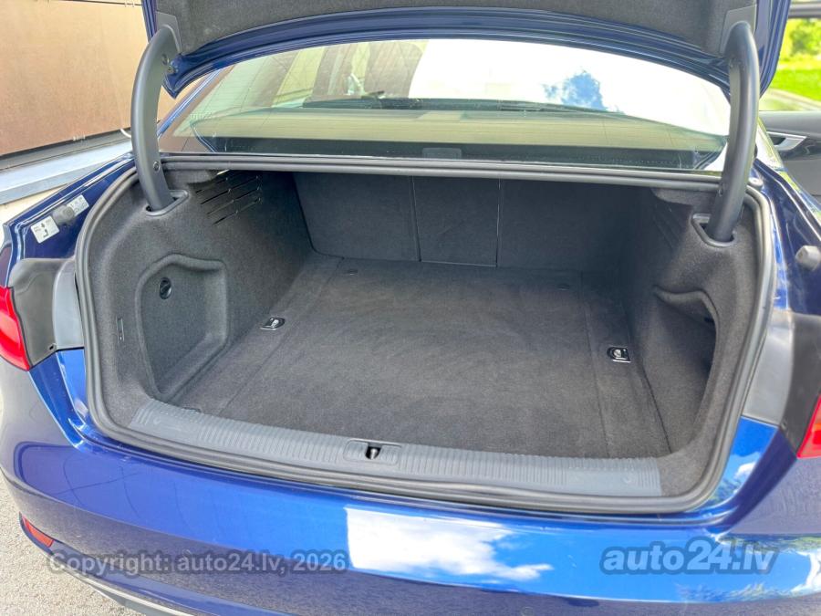 Blue Audi A4 2016 in Tallinn, with an engine capacity of 2.00 L and mileage of 223 thousand km for 15500 €, photo 18 on AUTOMOTO.COM.LV