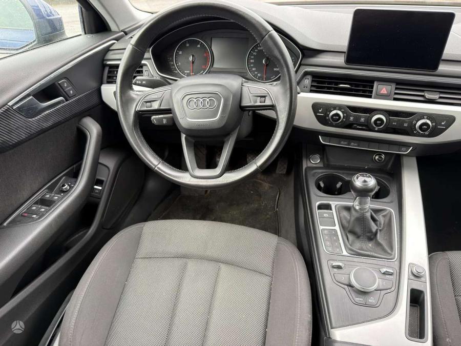 Zils Audi A4 2016 Panevēža, ar dzinēja tilpumu 1.97 L un nobraukumu 291 tūkst. km par 9999 €, foto 17 vietnē AUTOMOTO.COM.LV