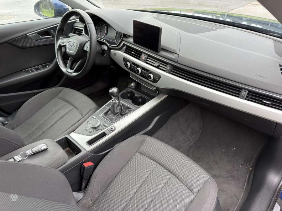 Zils Audi A4 2016 Panevēža, ar dzinēja tilpumu 1.97 L un nobraukumu 291 tūkst. km par 9999 €, foto 19 vietnē AUTOMOTO.COM.LV