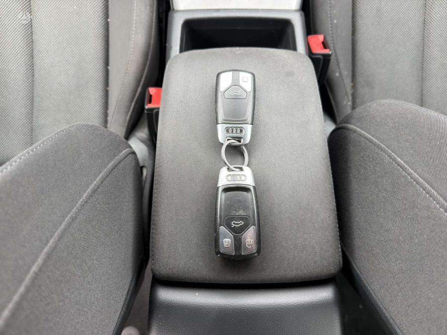 Zils Audi A4 2016 Panevēža, ar dzinēja tilpumu 1.97 L un nobraukumu 291 tūkst. km par 9999 €, foto 31 vietnē AUTOMOTO.COM.LV