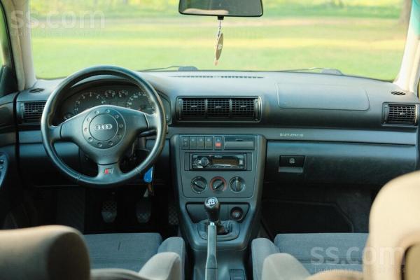 Blue Audi A4 1996 in Ogre, with an engine capacity of 2.60 L and mileage of 341 thousand km for 2700 €, photo 4 on AUTOMOTO.COM.LV