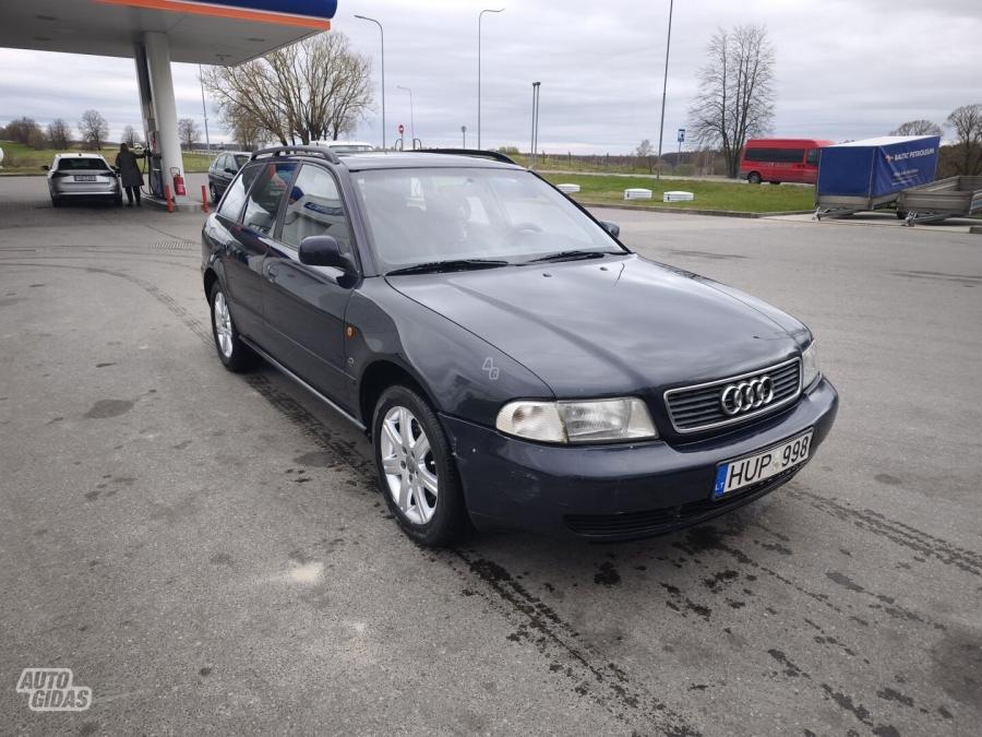 Zils Audi A4 1996 Telšiai, ar dzinēja tilpumu 1.90 L un nobraukumu 290 tūkst. km par 1350 €, foto 3 vietnē AUTOMOTO.COM.LV