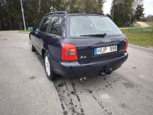 Zils Audi A4 1996 Telšiai, ar dzinēja tilpumu 1.90 L un nobraukumu 290 tūkst. km par 1350 €, foto 6 vietnē AUTOMOTO.COM.LV