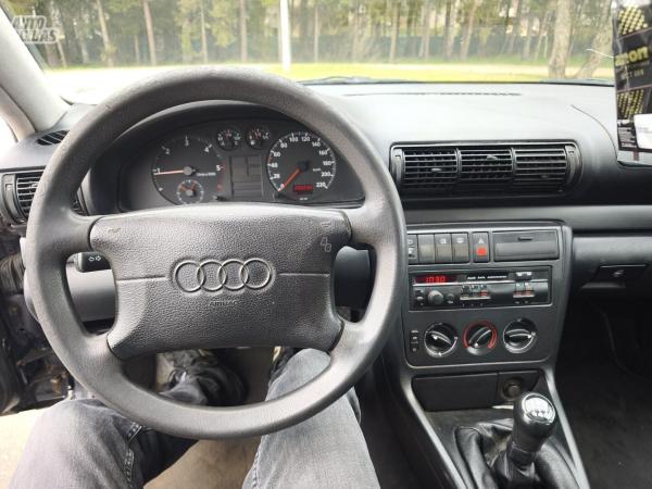 Blue Audi A4 1996 in Telschi, with an engine capacity of 1.90 L and mileage of 290 thousand km for 1350 €, photo 10 on AUTOMOTO.COM.LV
