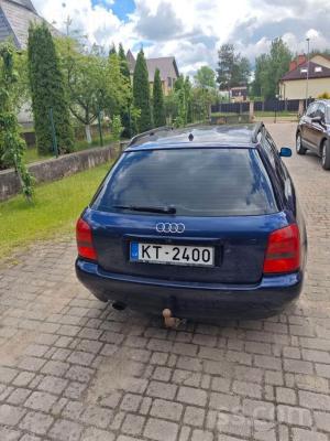 Blue Audi A4 1996 in Daugavpils, with an engine capacity of 1.80 L and mileage of 297 thousand km for 1200 €, photo 4 on AUTOMOTO.COM.LV
