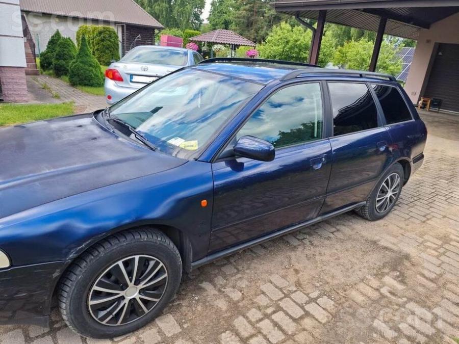 Blue Audi A4 1996 in Daugavpils, with an engine capacity of 1.80 L and mileage of 297 thousand km for 1200 €, photo 11 on AUTOMOTO.COM.LV