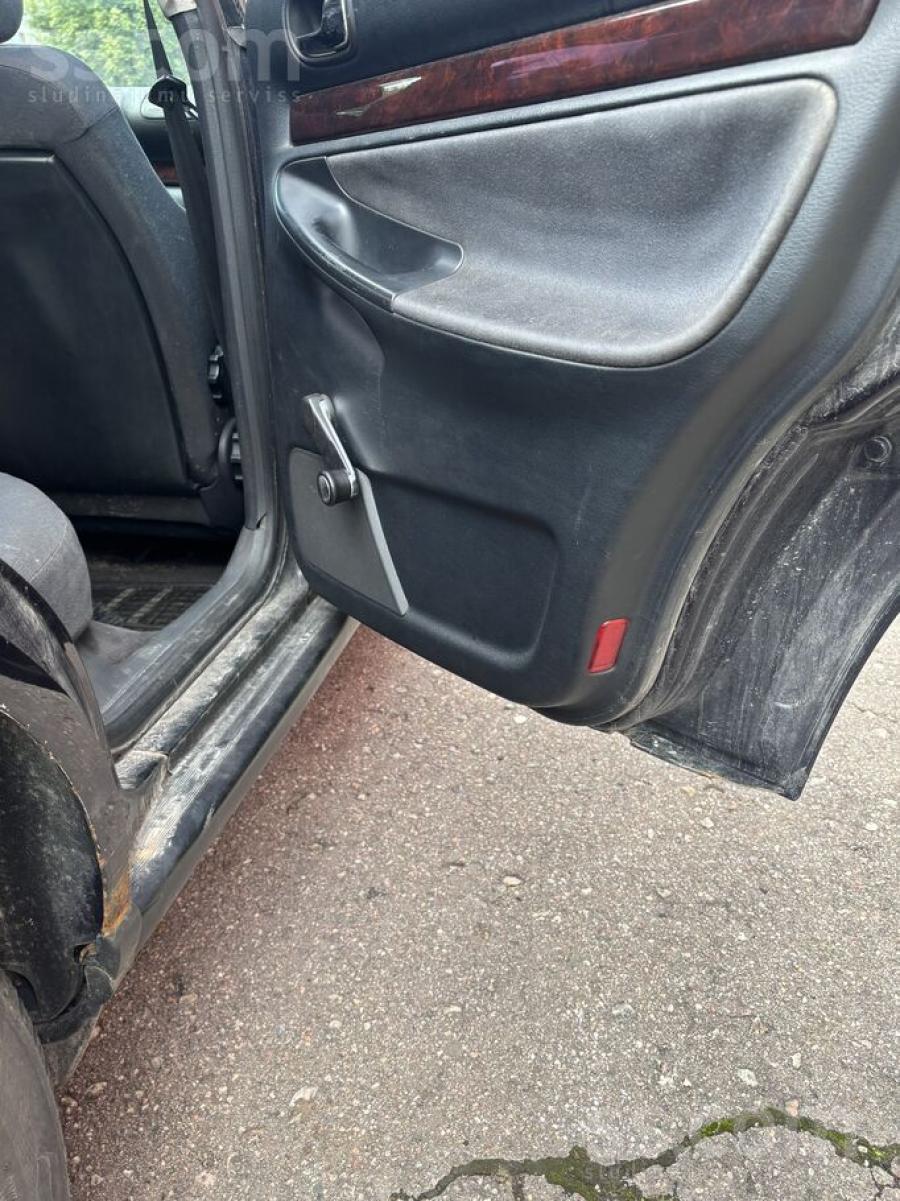 Zils Audi A4 1996 Tukums, ar dzinēja tilpumu 1.90 L un nobraukumu 457 tūkst. km par 950 €, foto 14 vietnē AUTOMOTO.COM.LV