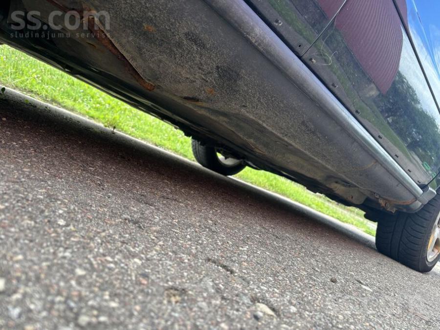 Zils Audi A4 1996 Tukums, ar dzinēja tilpumu 1.90 L un nobraukumu 457 tūkst. km par 950 €, foto 17 vietnē AUTOMOTO.COM.LV