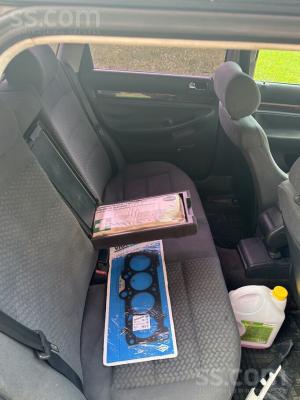 Zils Audi A4 1996 Tukums, ar dzinēja tilpumu 1.90 L un nobraukumu 457 tūkst. km par 950 €, foto 20 vietnē AUTOMOTO.COM.LV