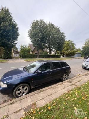 Zils Audi A4 1996 Panevēža, ar dzinēja tilpumu 1.80 L un nobraukumu 258 tūkst. km par 850 €, foto 4 vietnē AUTOMOTO.COM.LV