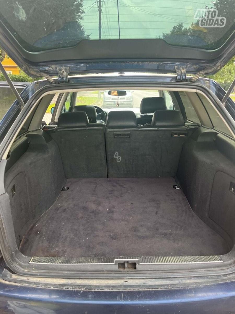 Zils Audi A4 1996 Panevēža, ar dzinēja tilpumu 1.80 L un nobraukumu 258 tūkst. km par 850 €, foto 11 vietnē AUTOMOTO.COM.LV