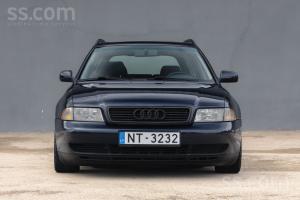 Синий Ауди А4 1996 в Рига, объемом двигателя 2.60 л и пробегом 350 тыс. км за 2499 €, фото 3 на AUTOMOTO.COM.LV