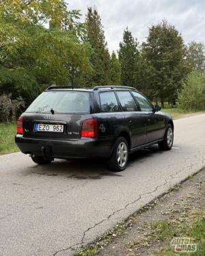 Zils Audi A4 1996 Vievis, ar dzinēja tilpumu 1.90 L un nobraukumu 480 tūkst. km par 900 €, foto 7 vietnē AUTOMOTO.COM.LV
