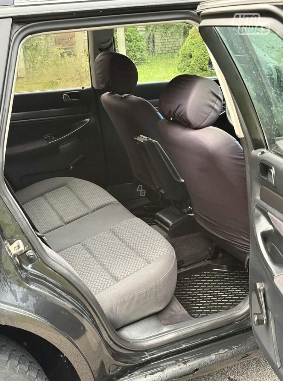 Zils Audi A4 1996 Vievis, ar dzinēja tilpumu 1.90 L un nobraukumu 480 tūkst. km par 900 €, foto 14 vietnē AUTOMOTO.COM.LV