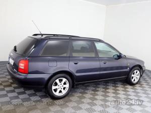 Zils Audi A4 1997 Tallina, ar dzinēja tilpumu 1.80 L un nobraukumu 214 tūkst. km par 899 €, foto 3 vietnē AUTOMOTO.COM.LV