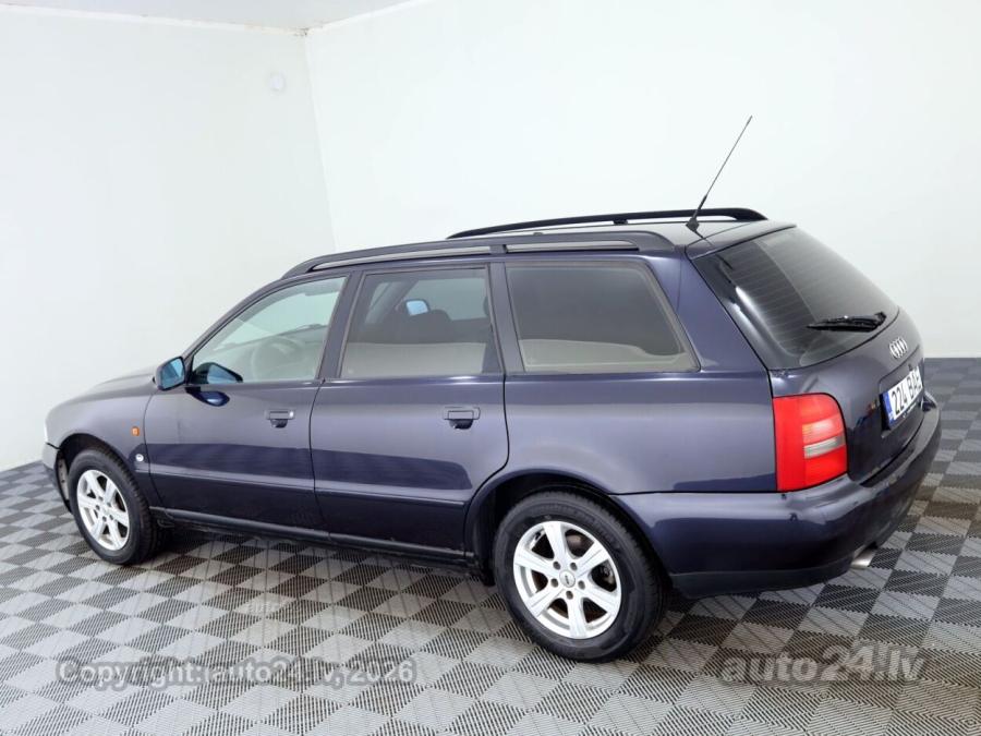 Zils Audi A4 1997 Tallina, ar dzinēja tilpumu 1.80 L un nobraukumu 214 tūkst. km par 899 €, foto 4 vietnē AUTOMOTO.COM.LV