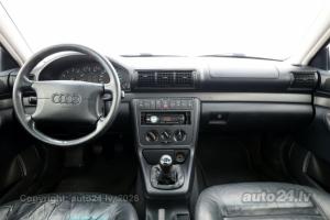 Zils Audi A4 1997 Tallina, ar dzinēja tilpumu 1.80 L un nobraukumu 214 tūkst. km par 899 €, foto 5 vietnē AUTOMOTO.COM.LV