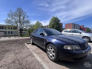 Zils Audi A4 1997 Gargždai, ar dzinēja tilpumu 1.80 L un nobraukumu 320 tūkst. km par 900 €, foto 3 vietnē AUTOMOTO.COM.LV