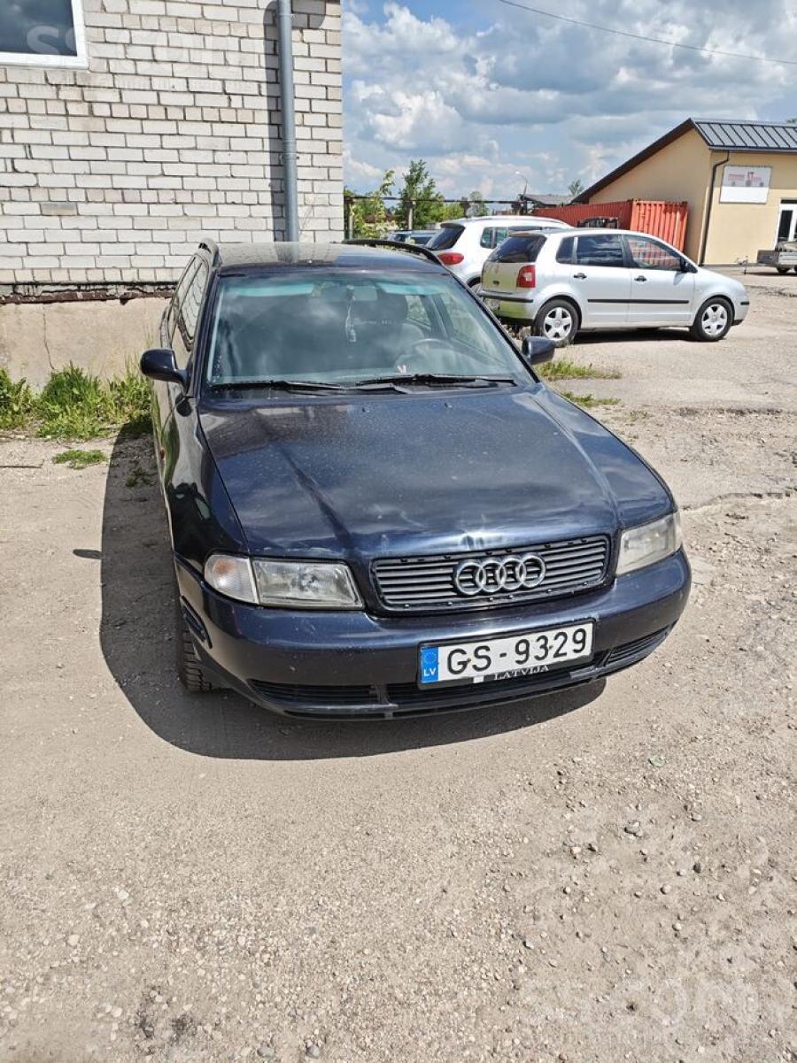Zils Audi A4 1997 Cēsis, ar dzinēja tilpumu 1.80 L un nobraukumu 359 tūkst. km par 670 €, foto 1 vietnē AUTOMOTO.COM.LV