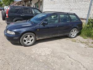Zils Audi A4 1997 Cēsis, ar dzinēja tilpumu 1.80 L un nobraukumu 359 tūkst. km par 670 €, foto 5 vietnē AUTOMOTO.COM.LV
