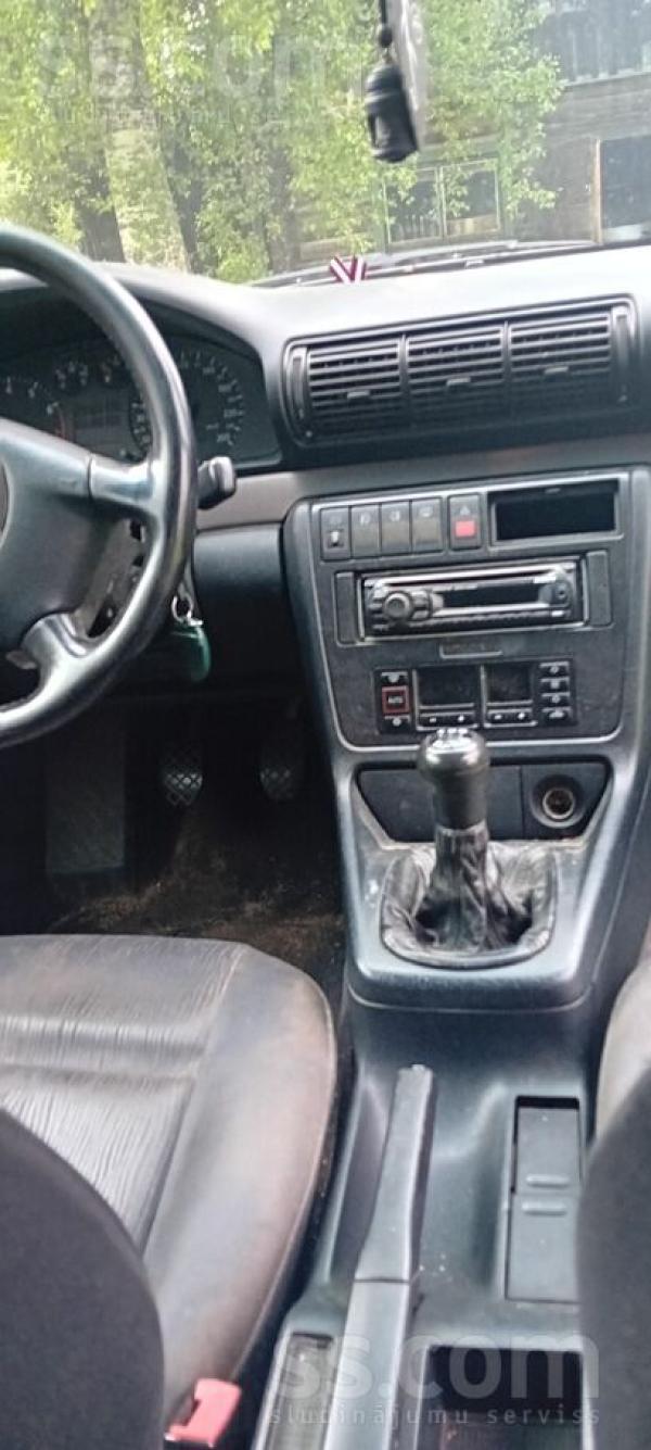 Zils Audi A4 1997 Cēsis, ar dzinēja tilpumu 1.80 L un nobraukumu 359 tūkst. km par 550 €, foto 3 vietnē AUTOMOTO.COM.LV