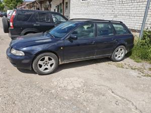 Zils Audi A4 1997 Cēsis, ar dzinēja tilpumu 1.80 L un nobraukumu 359 tūkst. km par 550 €, foto 5 vietnē AUTOMOTO.COM.LV