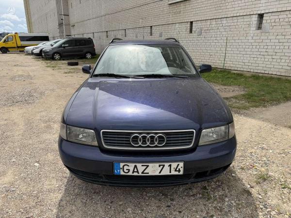 Zils Audi A4 1997 Viļņa, ar dzinēja tilpumu 1.90 L un nobraukumu 245 tūkst. km par 350 €, foto 8 vietnē AUTOMOTO.COM.LV