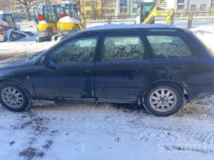 Blue Audi A4 1997 in Jelgava, with an engine capacity of 1.80 L and mileage of 372 thousand km for 400 €, photo 8 on AUTOMOTO.COM.LV