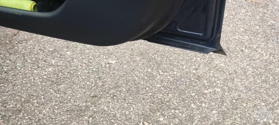 Zils Audi A4 1997 Viļņa, ar dzinēja tilpumu 1.90 L un nobraukumu 450 tūkst. km par 1190 €, foto 8 vietnē AUTOMOTO.COM.LV