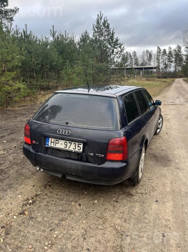 Zils Audi A4 1998 Rīga, ar dzinēja tilpumu 1.90 L un nobraukumu 362 tūkst. km par 1600 €, foto 4 vietnē AUTOMOTO.COM.LV