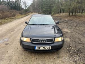 Zils Audi A4 1998 Rīga, ar dzinēja tilpumu 1.90 L un nobraukumu 365 tūkst. km par 1200 €, foto 2 vietnē AUTOMOTO.COM.LV