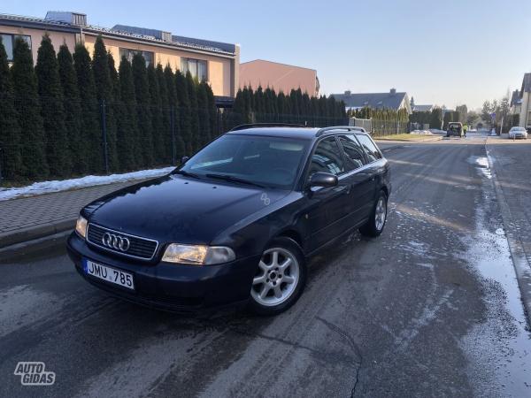 Zils Audi A4 1998 Kauņa, ar dzinēja tilpumu 1.90 L un nobraukumu 421 tūkst. km par 750 €, foto 1 vietnē AUTOMOTO.COM.LV