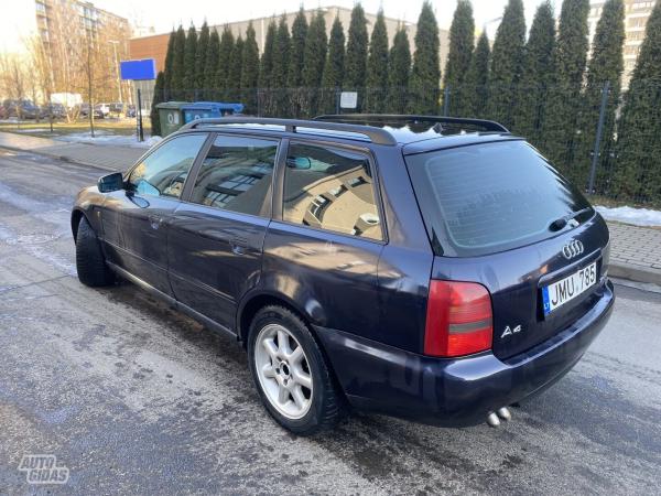 Zils Audi A4 1998 Kauņa, ar dzinēja tilpumu 1.90 L un nobraukumu 421 tūkst. km par 750 €, foto 3 vietnē AUTOMOTO.COM.LV