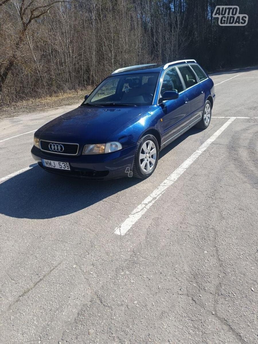 Zils Audi A4 1998 Ukmergė, ar dzinēja tilpumu 2.80 L un nobraukumu 318 tūkst. km par 1850 €, foto 1 vietnē AUTOMOTO.COM.LV
