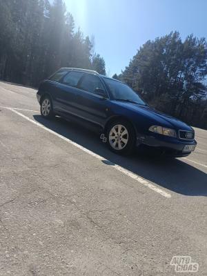 Zils Audi A4 1998 Ukmergė, ar dzinēja tilpumu 2.80 L un nobraukumu 318 tūkst. km par 1850 €, foto 3 vietnē AUTOMOTO.COM.LV