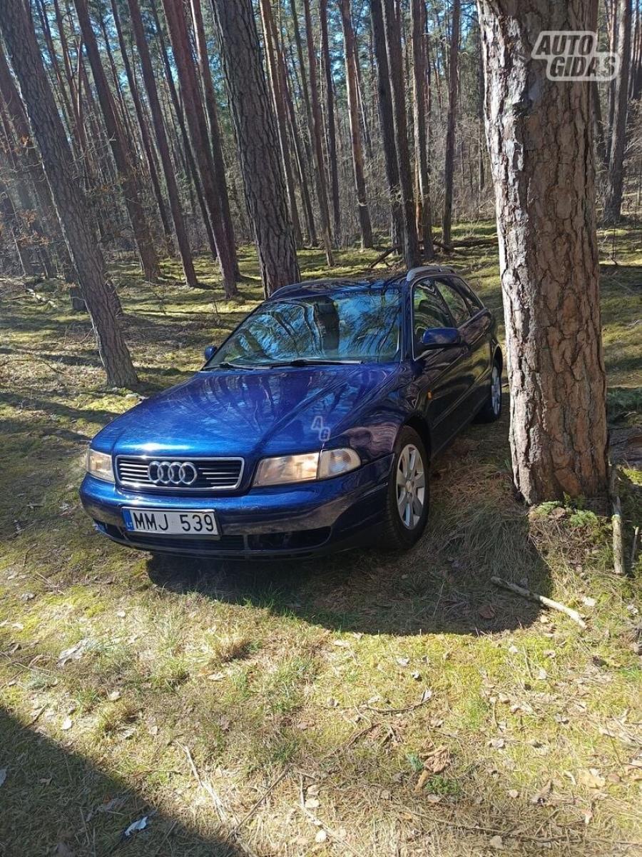 Zils Audi A4 1998 Ukmergė, ar dzinēja tilpumu 2.80 L un nobraukumu 318 tūkst. km par 1850 €, foto 23 vietnē AUTOMOTO.COM.LV