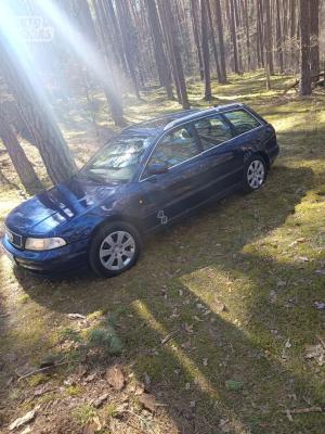 Zils Audi A4 1998 Ukmergė, ar dzinēja tilpumu 2.80 L un nobraukumu 318 tūkst. km par 1850 €, foto 26 vietnē AUTOMOTO.COM.LV