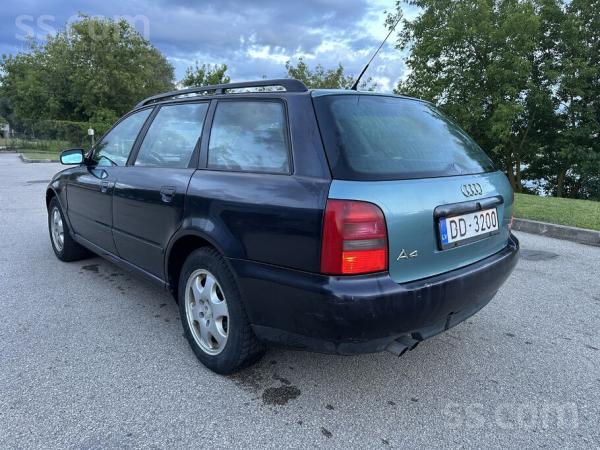 Zils Audi A4 1998 Rīga, ar dzinēja tilpumu 1.80 L un nobraukumu 467 tūkst. km par 1200 €, foto 4 vietnē AUTOMOTO.COM.LV