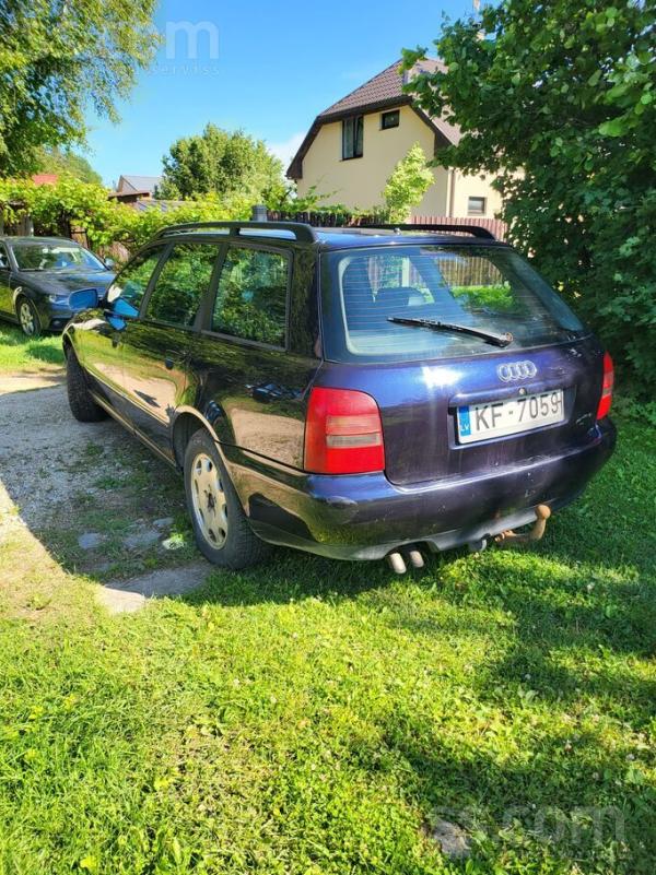 Blue Audi A4 1998 in Riga, with an engine capacity of 1.90 L and mileage of 442 thousand km for 850 €, photo 3 on AUTOMOTO.COM.LV