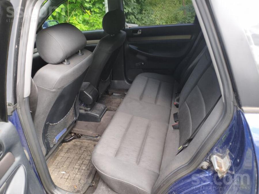 Blue Audi A4 1998 in Valka, with an engine capacity of 1.90 L and mileage of 336 thousand km for 1400 €, photo 6 on AUTOMOTO.COM.LV